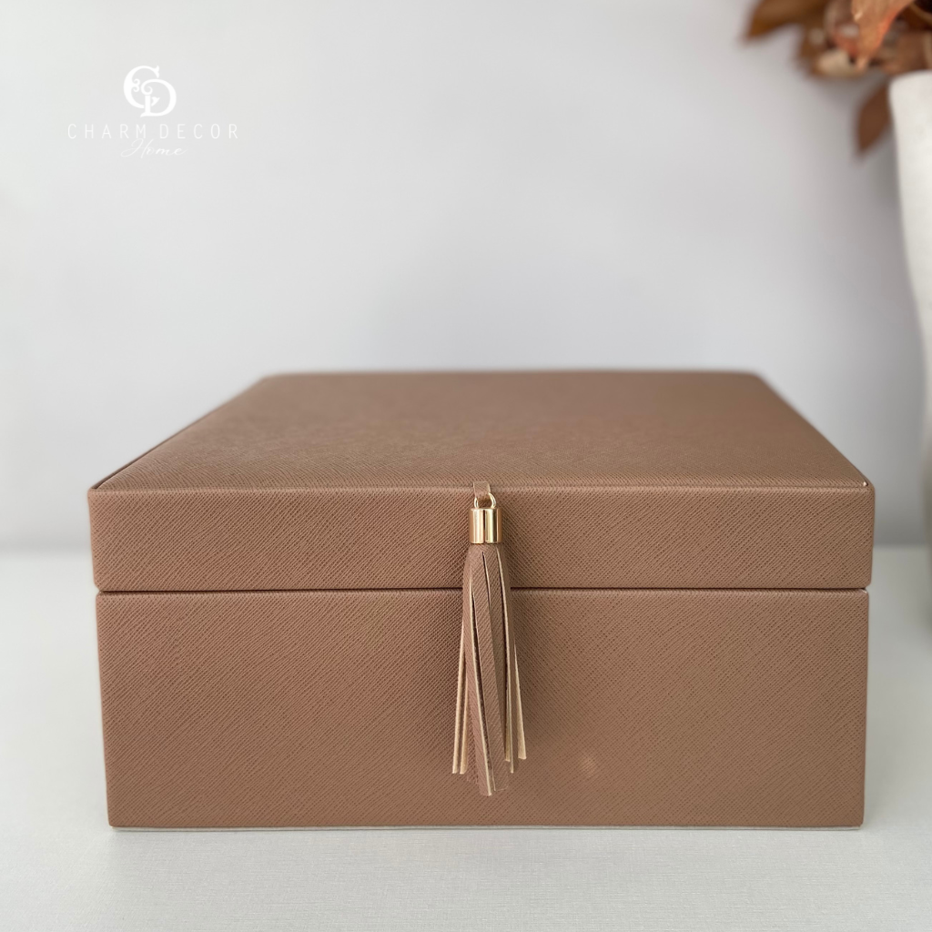 Caixa em MDF Com Revestimento em PU Marrom P 23,5x20x11cm